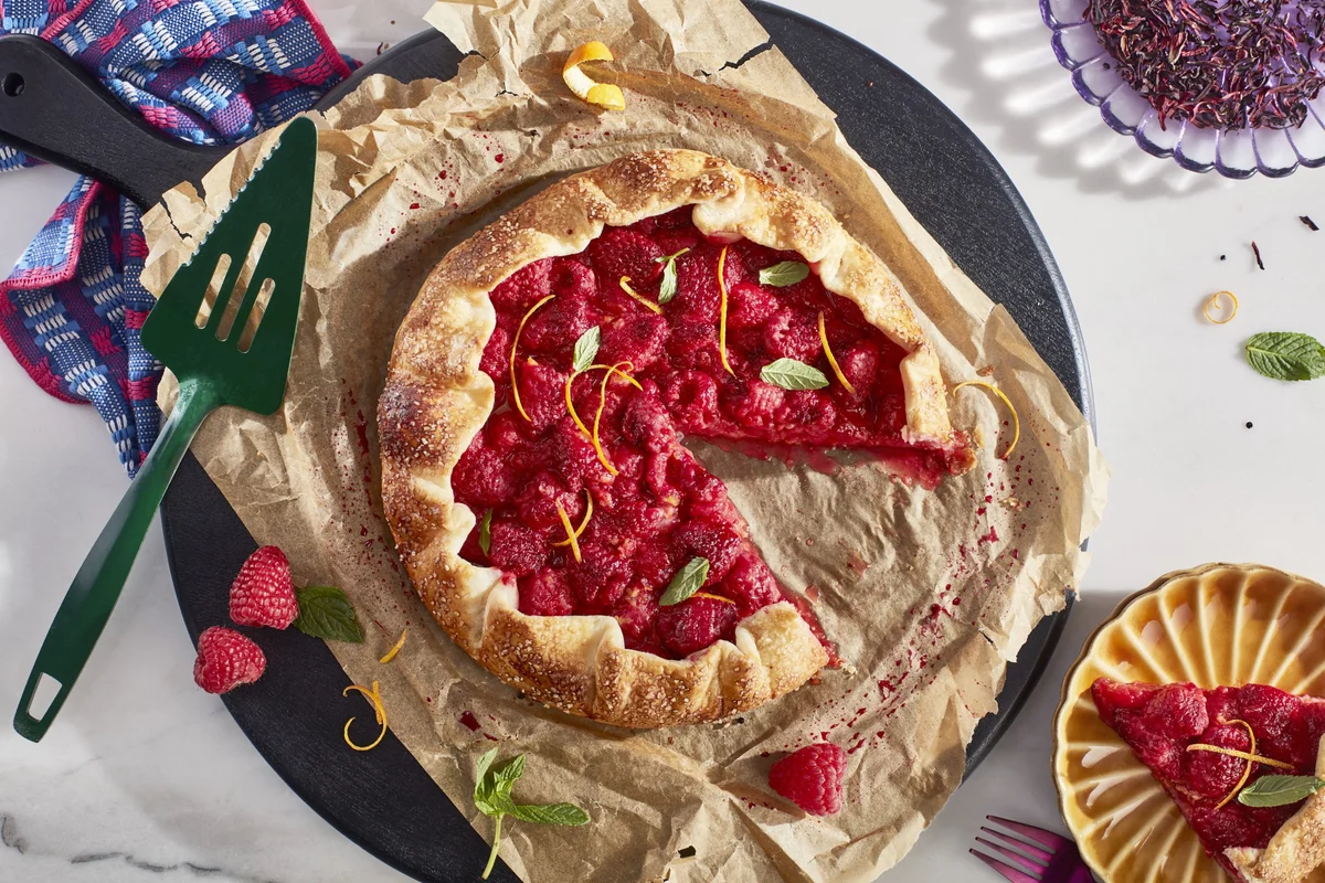 Recept na pravou francouskou galette s malinami | Potten & Pannen - Staněk